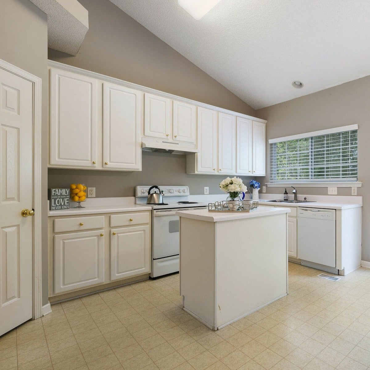 Slab Cabinet Drawer Fronts | Beveled Edge Drawer Fronts - Cabinet Doors ...